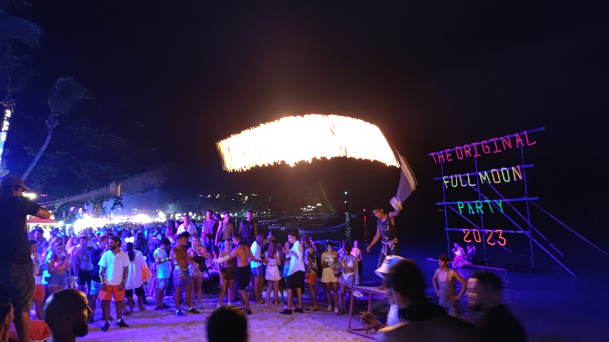 Full Moon Party - Welcome to Koh Phangan